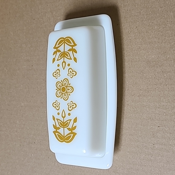 Pyrex | Dining | Pyrex Butterfly Gold Butter Dish 724 | Poshmark